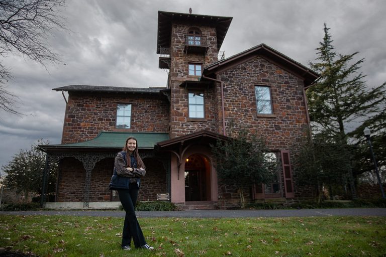 How Perseverance and Family Found Kayla College Success